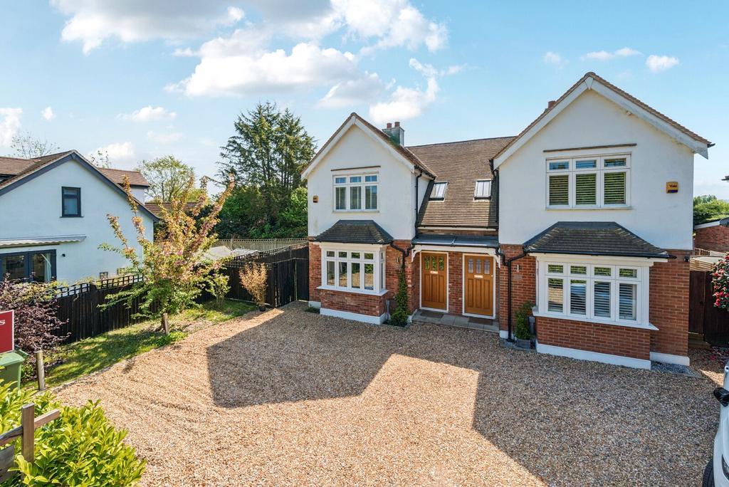 Guildford Road, Normandy, Guildford, GU3 2 bed semi-detached house for ...