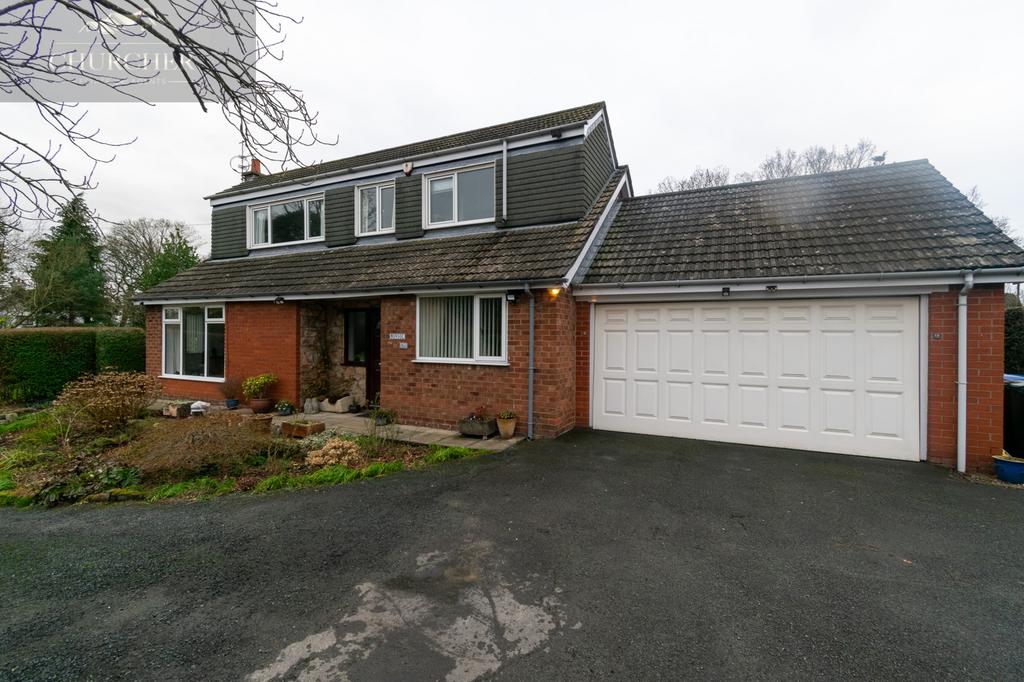 Dark Lane, Ormskirk L40 3 bed detached bungalow for sale - £500,000