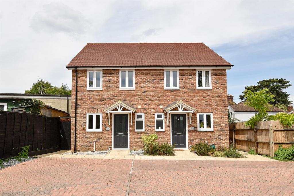 Dahlia, 4D New Road, Ditton 2 bed semi-detached house to rent - £1,400 ...