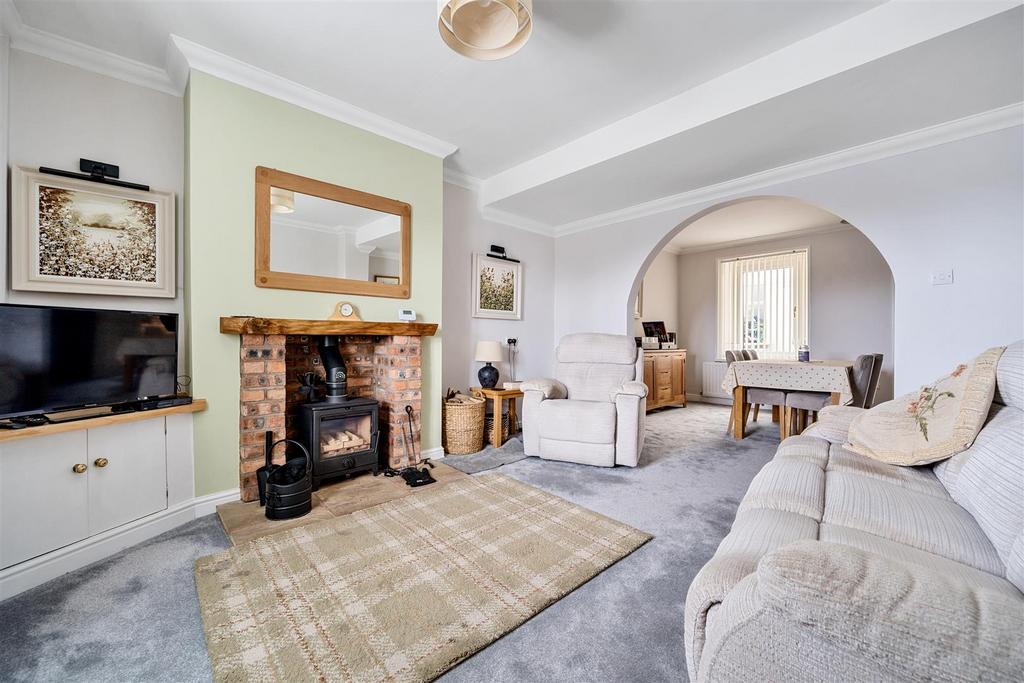 Arlecdon Parks Road, Frizington CA26 2 bed semi-detached house - £145,000