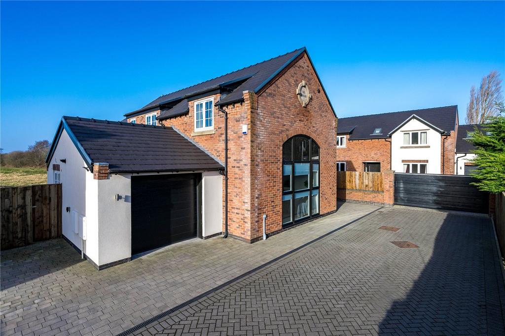 Bescar Croft Gardens, Scarisbrick... 3 bed detached house - £475,000