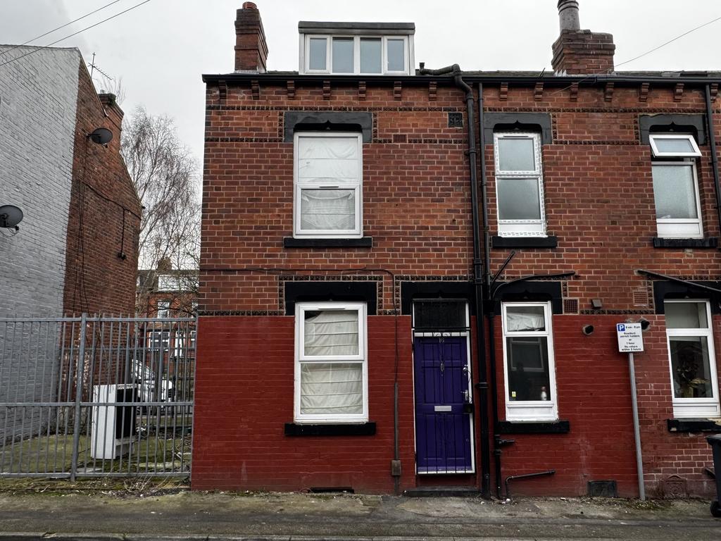 Compton Terrace, Leeds LS9 2 bed terraced house - £115,000