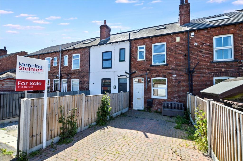 Moorview, Methley, Leeds, West Yorkshire 2 bed terraced house for sale ...