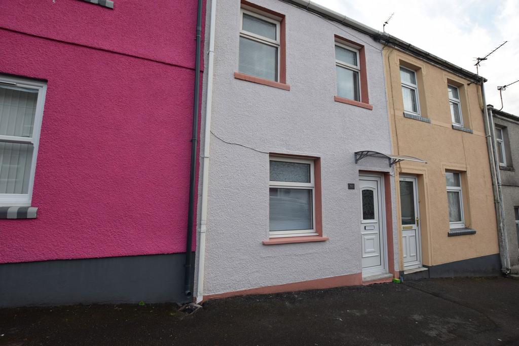 High Street, Upper Tumble, Llanelli... 2 bed terraced house - £132,000