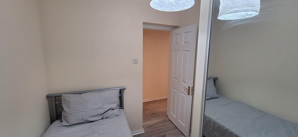 Poynton Road, London N17 1 bed house of multiple occupation to rent - £ ...