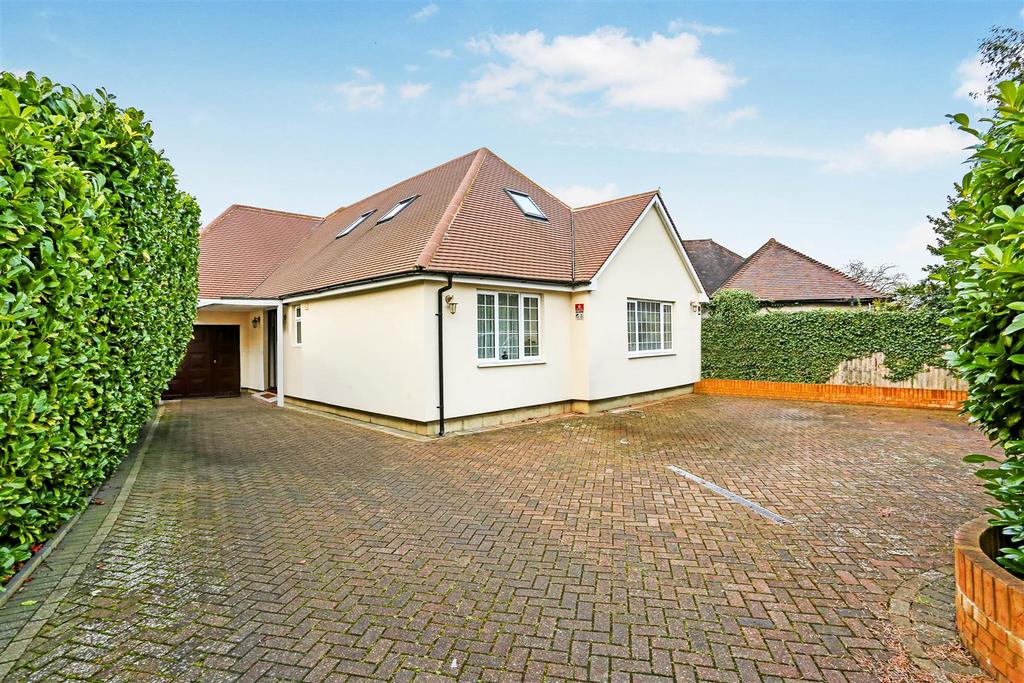 Chiltern Road, Sutton SM2 4 bed detached house - £3,750 pcm (£865 pw)