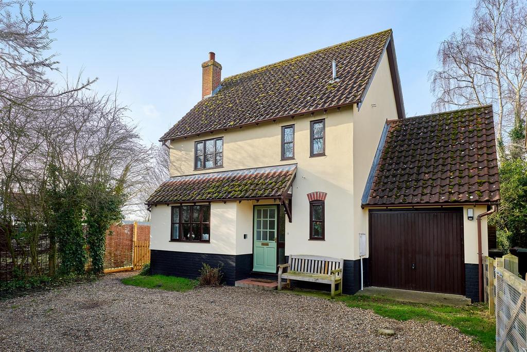 Syleham IP21 3 bed detached house for sale - £350,000