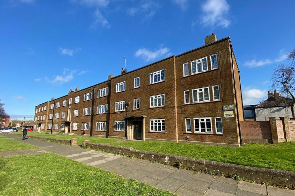 Grace Walk, Deal, CT14 2 bed flat - £155,000