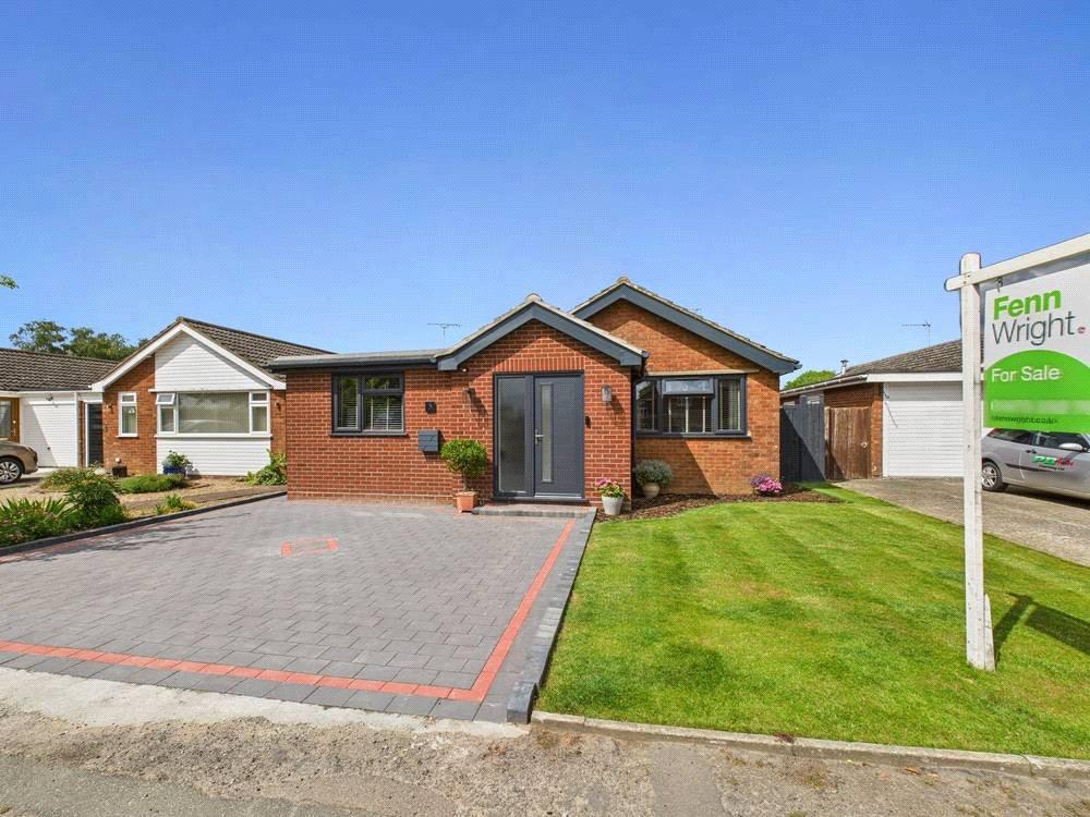 Woodlands, Chelmondiston, Ipswich... 2 bed bungalow for sale - £425,000