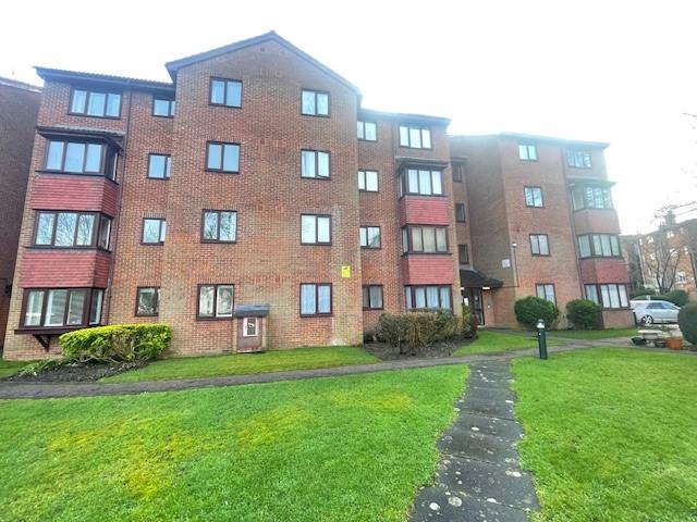 Macmillan Court, Rayners Lane, Harrow 1 bed apartment for sale - £110,000
