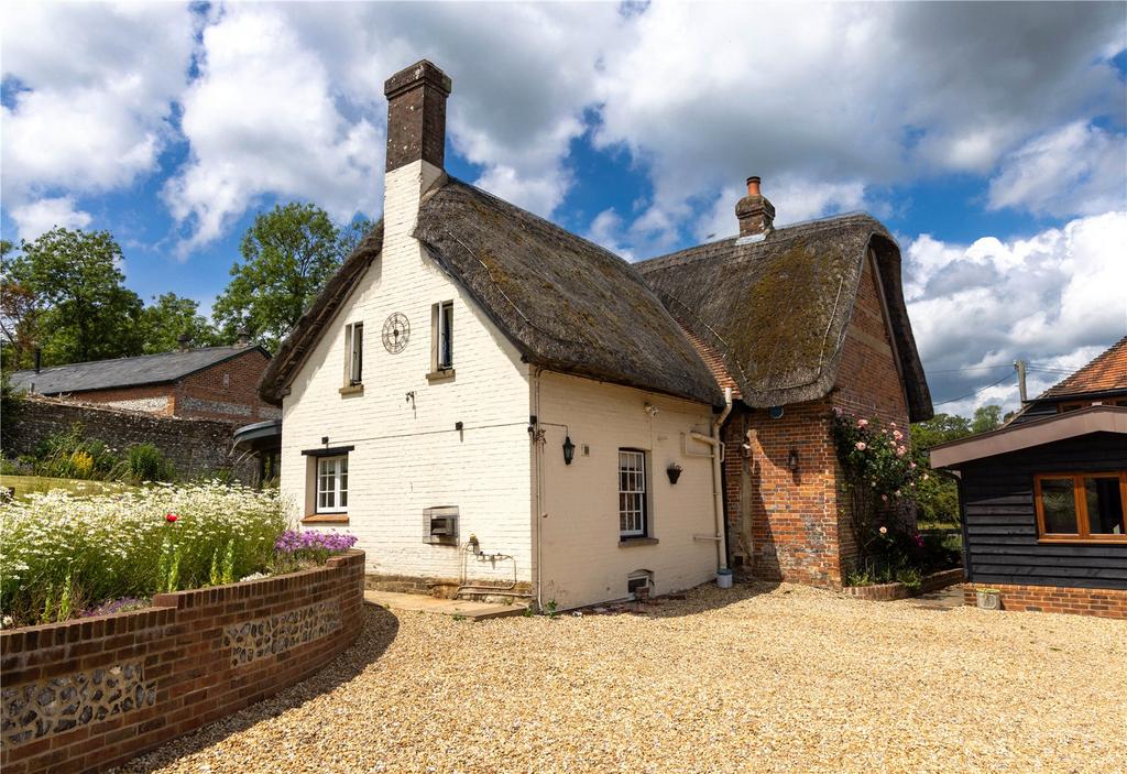 Cole Henley, Whitchurch, Hampshire, RG28 6 bed detached house for sale ...