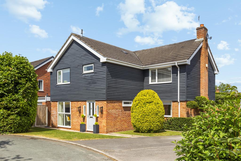 Plemstall Way, Mickle Trafford 4 bed detached house for sale - £525,000