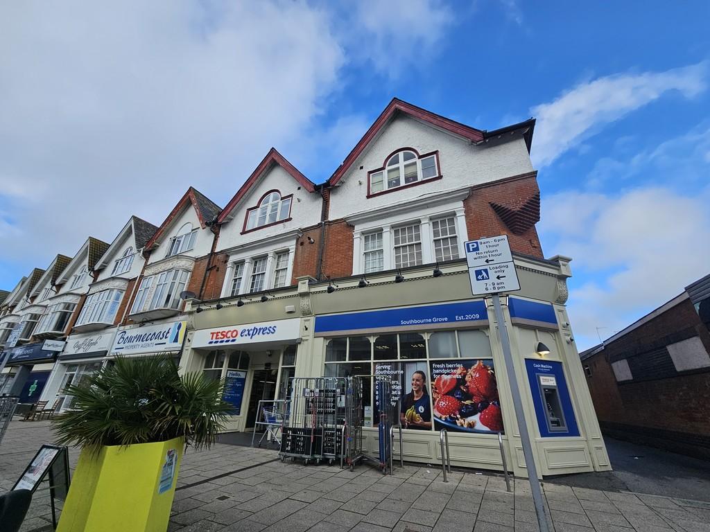 Southbourne Grove, Bournemouth 1 bed apartment - £165,000