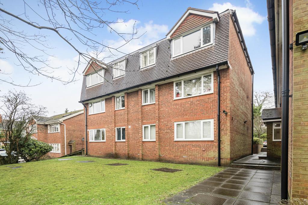 Phoenix Court, 77 Croham Road 1 bed apartment - £230,000