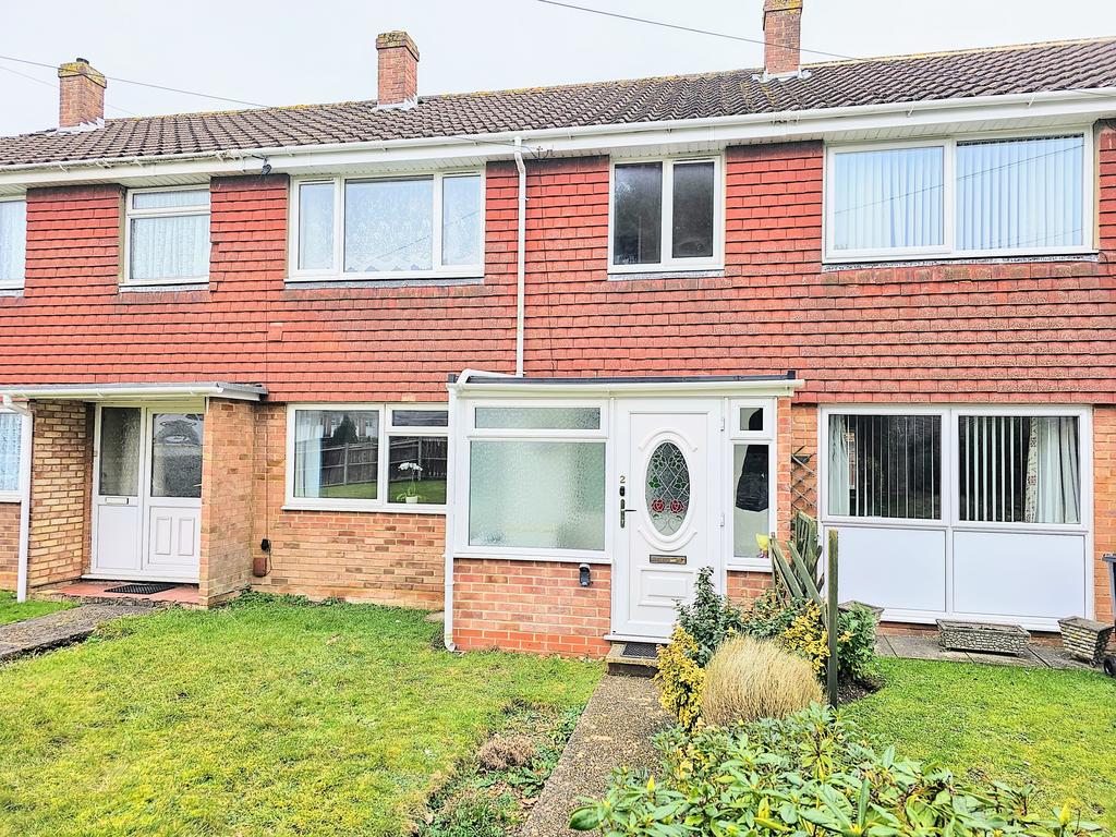 Winston Court, Lymington Road 3 bed terraced house - £1,650 pcm (£381 pw)