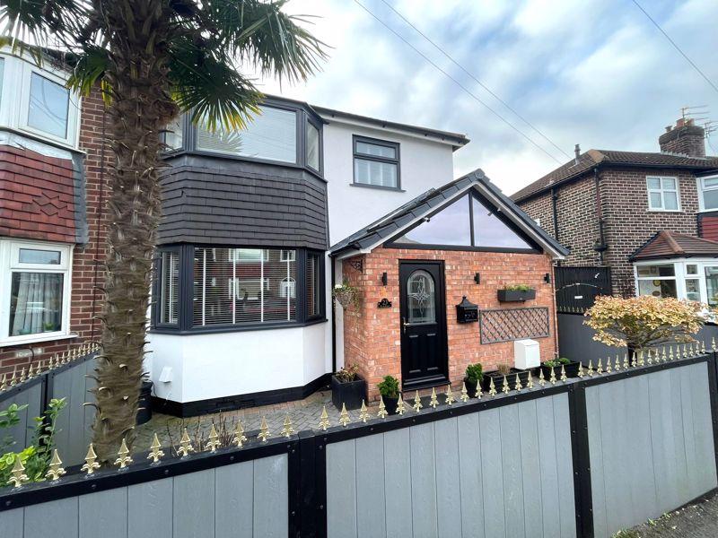 St. Albans Crescent, Altrincham WA14 3 bed semi-detached house - £470,000