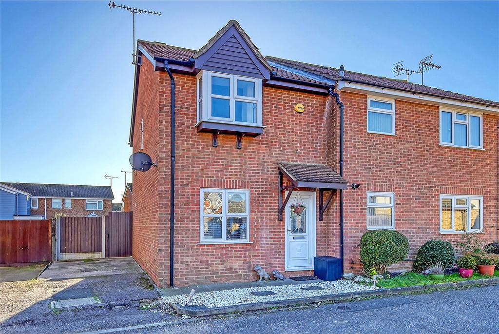Havenside, Little Wakering... 2 bed semi-detached house - £325,000
