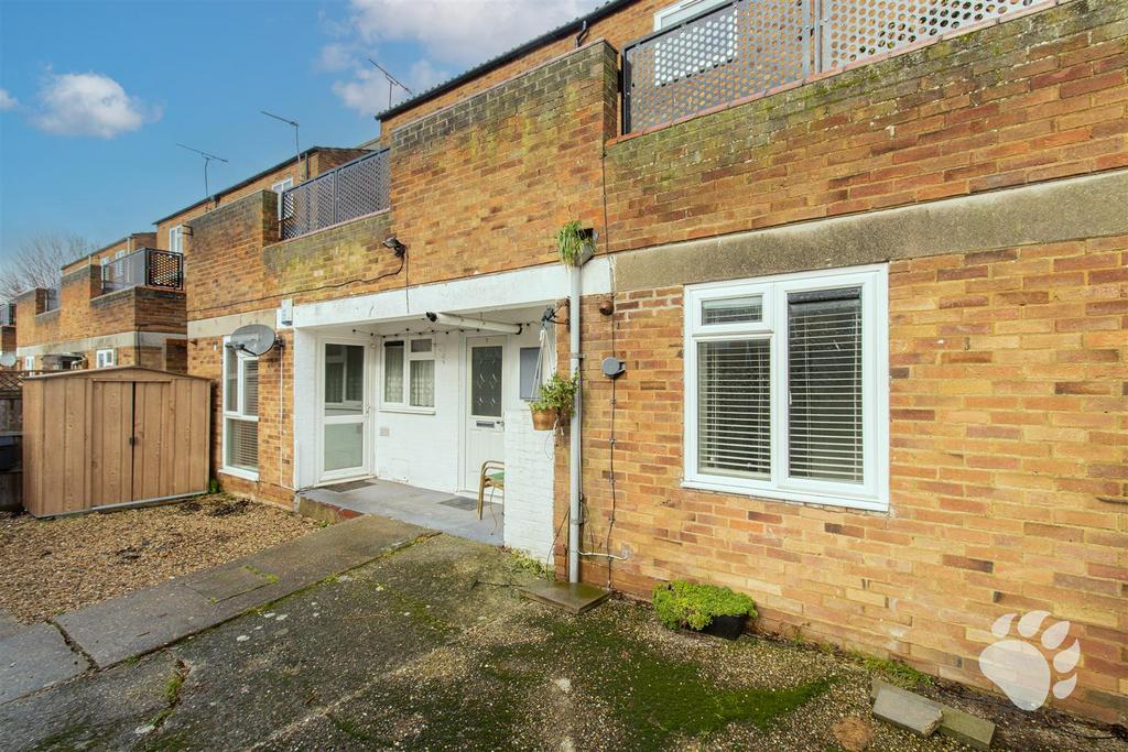 Steeplehall, Basildon SS13 1 bed maisonette for sale - £160,000