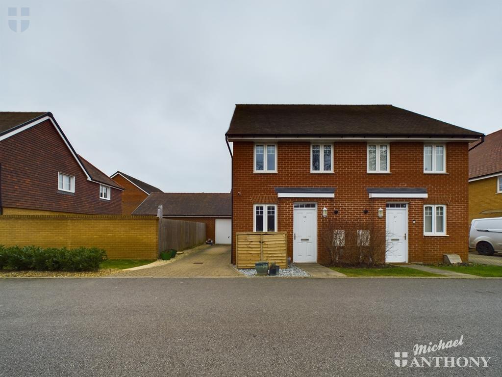Pulver Road, Kingsbrook, Aylesbury... 2 bed semi-detached house - £350,000