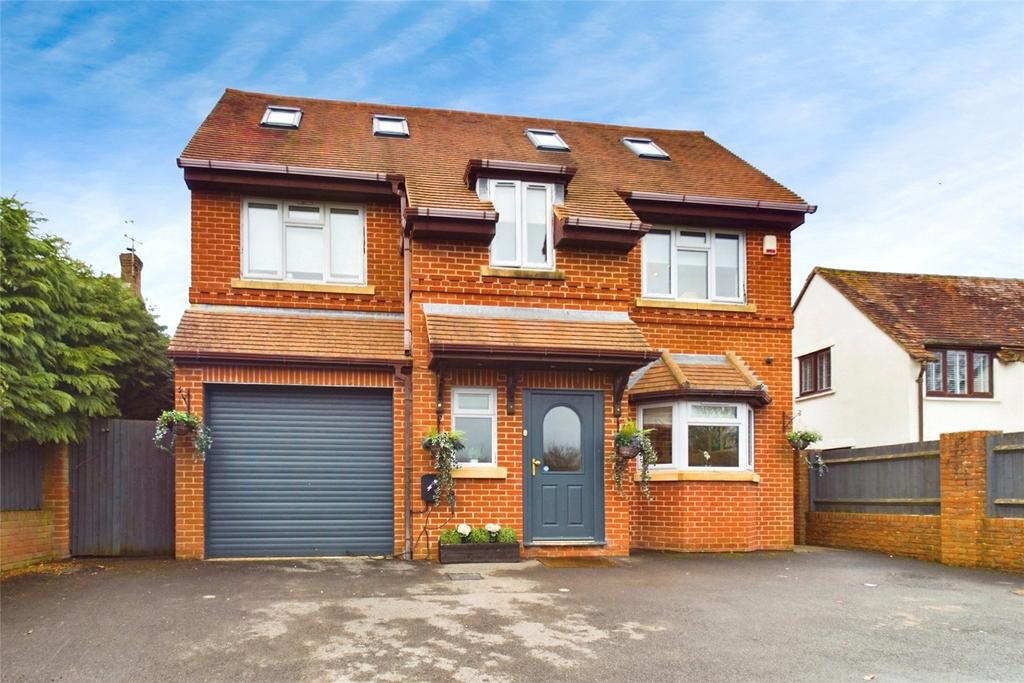 Bramley Road, Pamber End, Tadley... 6 bed detached house for sale - £ ...