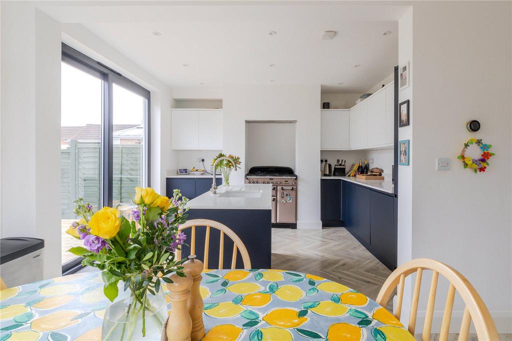 Swiss Drive, Ashton Vale, Bristol, BS3 3 bed end of terrace house - £ ...