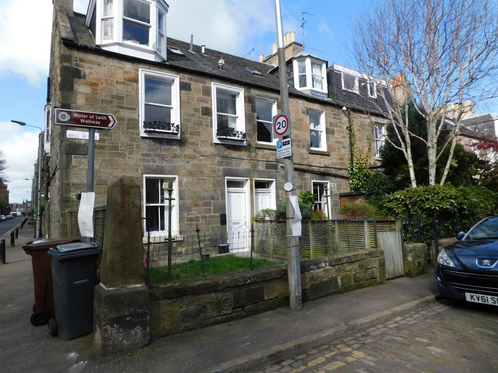 1, Bell Place, Edinburgh, EH3 5HT 2 bed flat - £1,295 pcm (£299 pw)