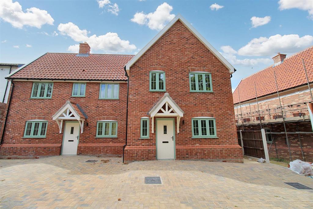Old Norwich Road, Marsham 3 bed semi-detached house for sale - £275,000