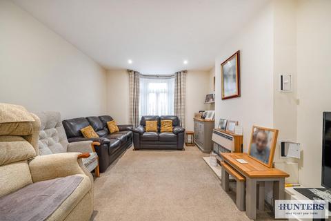 3 Bed Houses For Sale In Erith | OnTheMarket