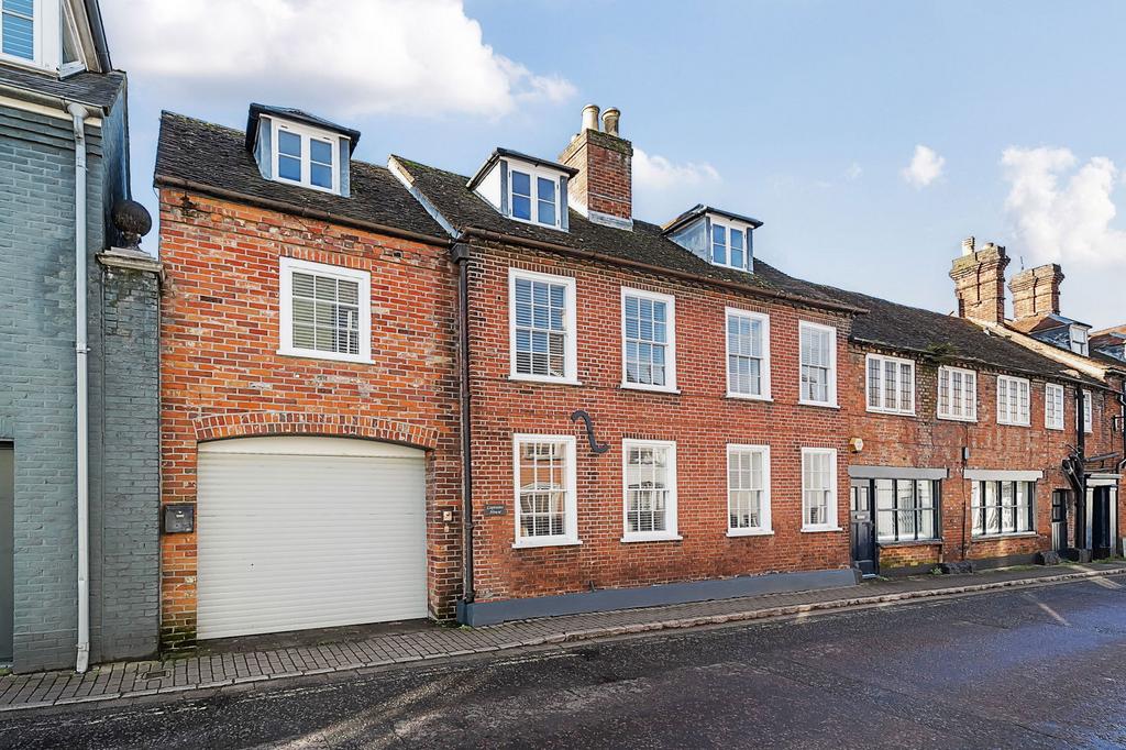 Lymington SO41 4 bed terraced house - £650,000