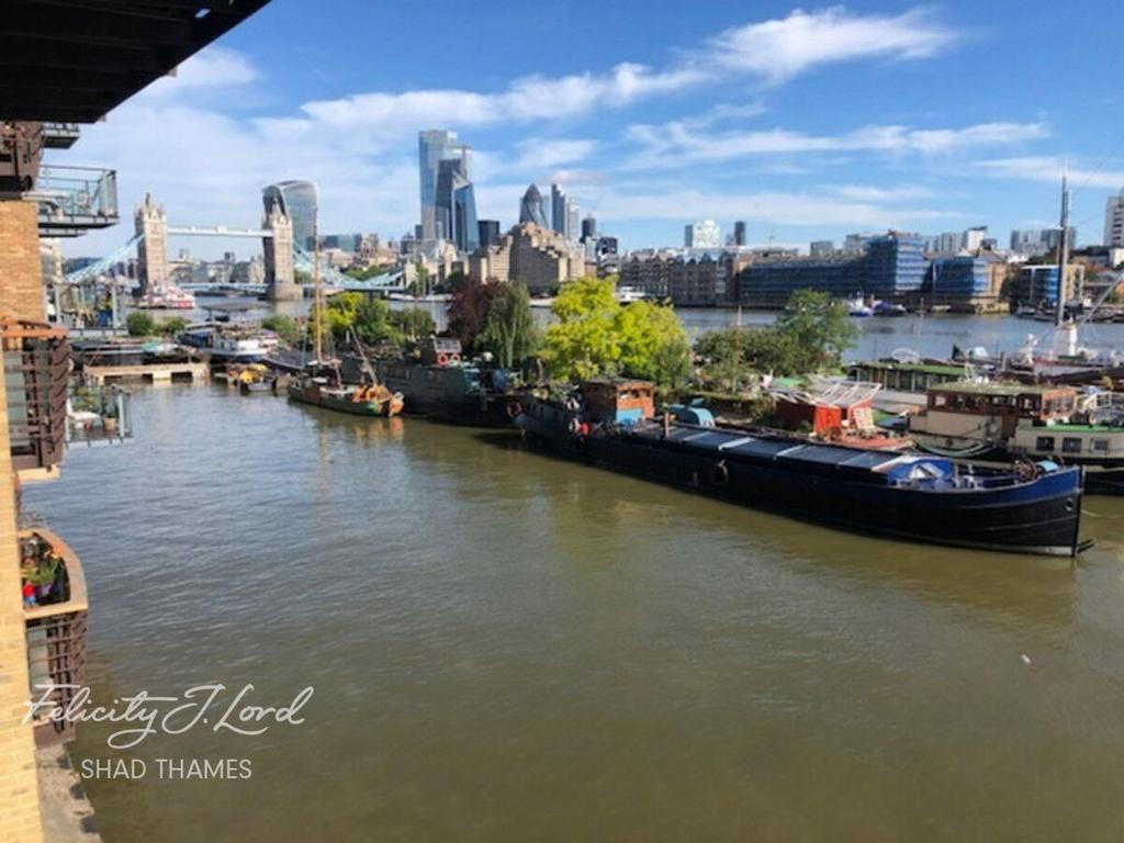 River View Heights, SE16 2 bed apartment for sale - £850,000