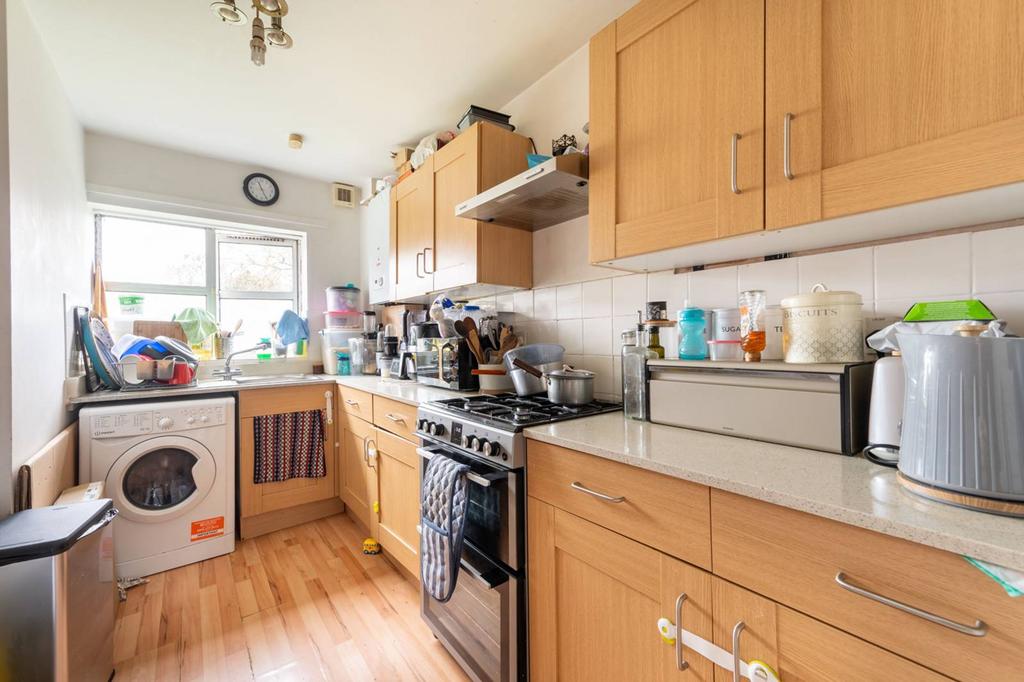 Chesham Street, Neasden, London, NW10 1 bed flat for sale - £300,000
