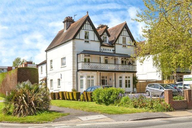 Ray Mead Road, Maidenhead SL6 1 bed apartment - £340,000