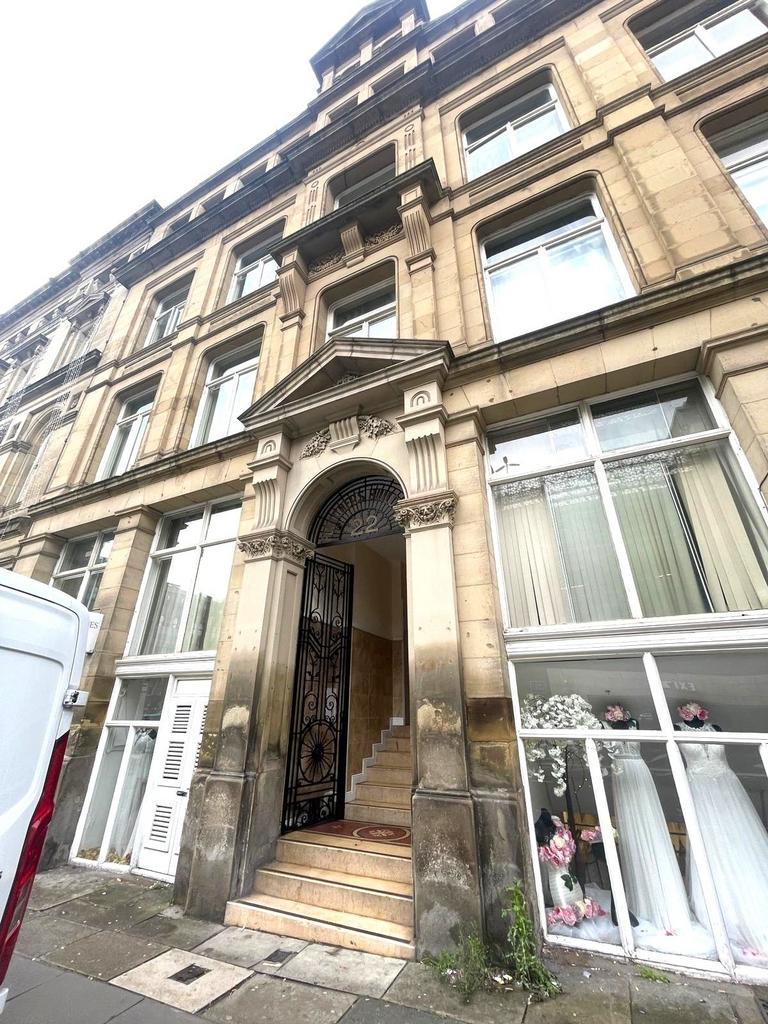 22 Sir Thomas Street, Liverpool L1 2 bed apartment - £875 pcm (£202 pw)