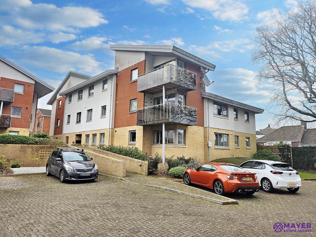 Acorn Gardens, Plymouth PL7 2 bed apartment - £175,500