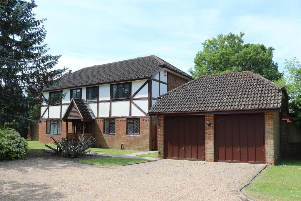 OFF THE MOUNT, FETCHAM, KT22 5 bed detached house for sale - £1,295,000
