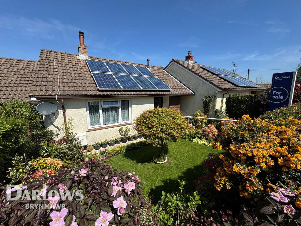Penllwyn Estate, Llanelly Hill 1 bed bungalow for sale - £150,000