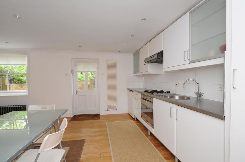 Werter Road Putney SW15 1 bed flat - £2,000 pcm (£462 pw)