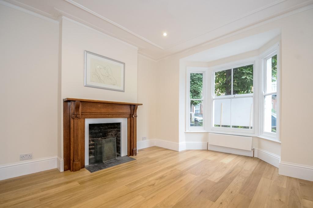 Tabor Grove Wimbledon SW19 4 bed house - £4,250 pcm (£981 pw)