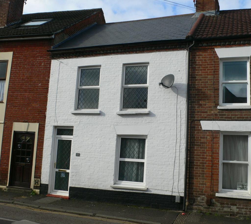 North Street, Salisbury SP2 3 bed terraced house - £1,350 pcm (£312 pw)