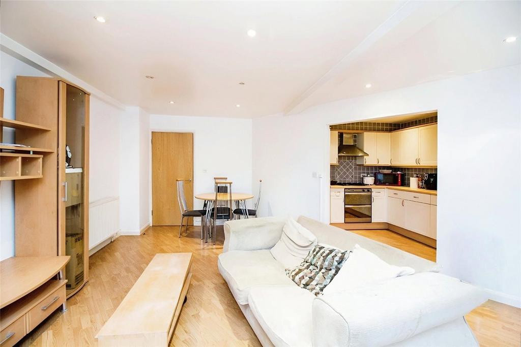 Station Road West, Kent CT2 2 bed flat for sale - £200,000