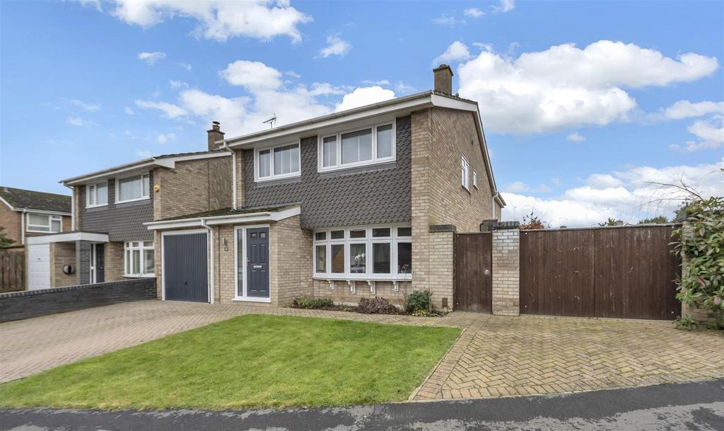 Bury Park Drive, Bury St. Edmunds 4 bed detached house for sale - £535,000