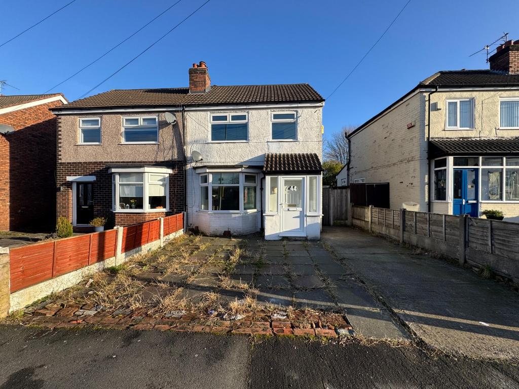 Cross Lane, Prescot L35 3 bed semi-detached house - £875 pcm (£202 pw)