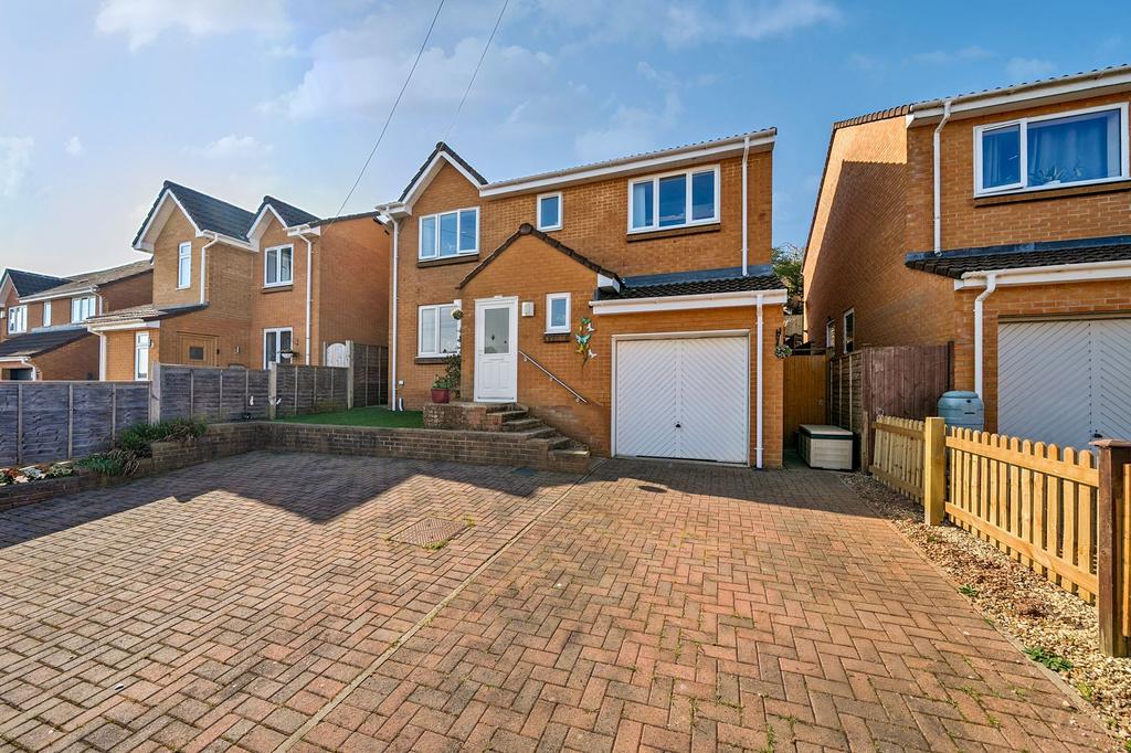 Midhaven Rise, Weston-Super-Mare, BS22 4 bed detached house - £400,000