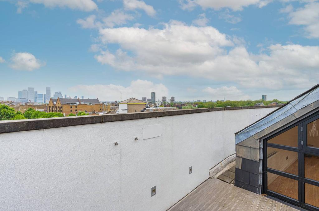 Wapping High Street, Wapping, London... 2 bed flat for sale - £1,000,000