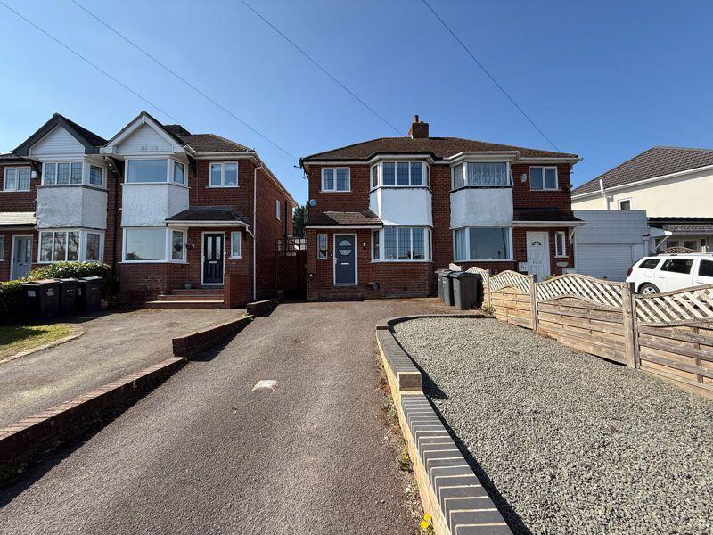 Clarence Road, Four Oaks, Sutton... 3 bed semi-detached house - £400,000