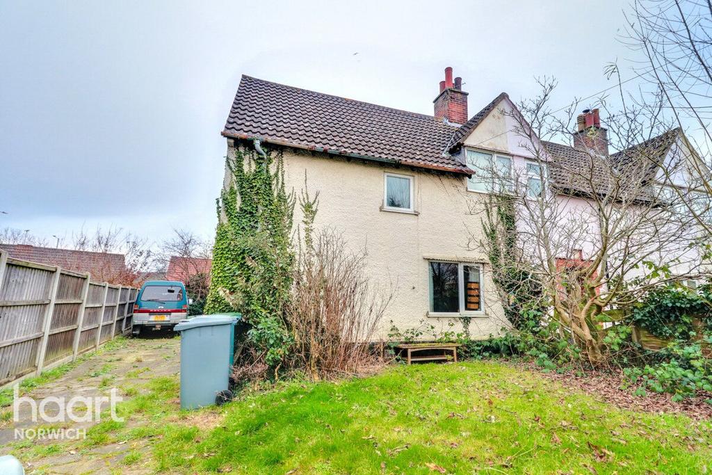 Primrose Crescent, Norwich 3 bed semi-detached house - £250,000