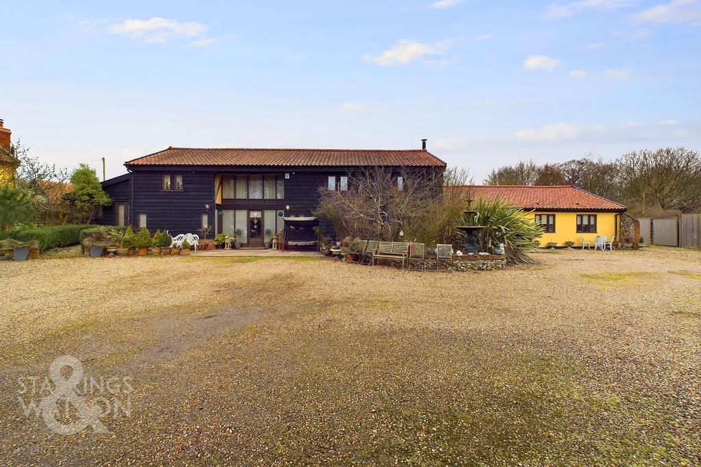 Church Lane, Winfarthing, Diss 5 bed barn conversion for sale - £950,000