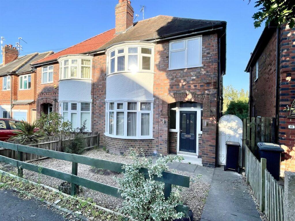 Oakthorpe Avenue, Leicester LE3 3 bed house - £1,300 pcm (£300 pw)