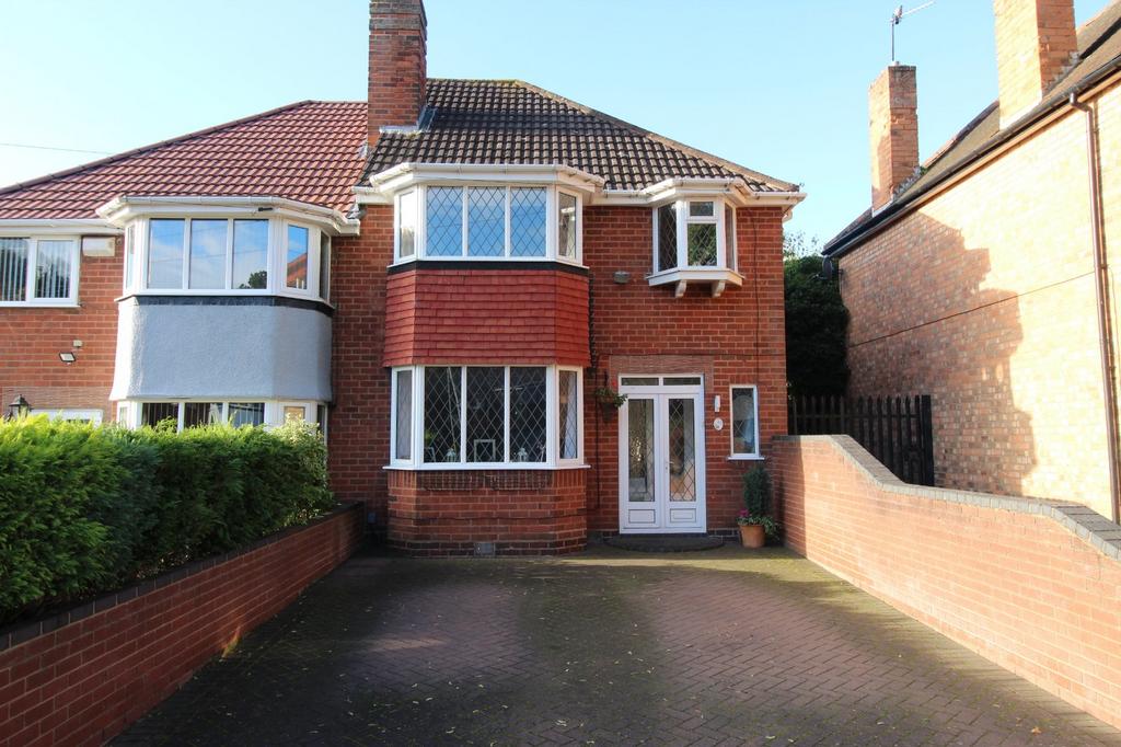 Farnol Road, Birmingham B26 3 bed semi-detached house for sale - £300,000