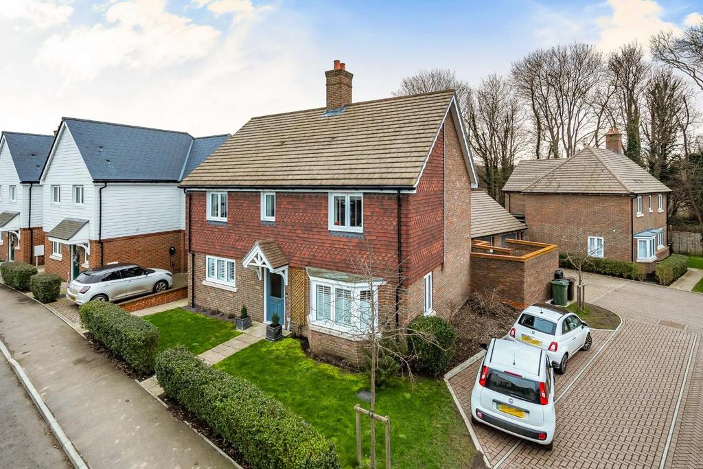 The Glebe, Yalding, Maidstone 4 bed detached house for sale - £550,000